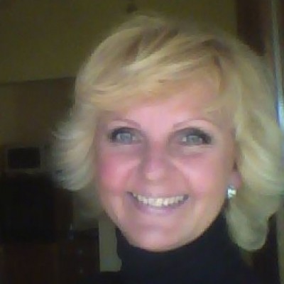 Speaking English – “Dress up” or “Get dressed”? · engVid