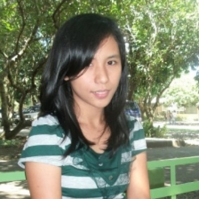 5 Phrasal Verbs with HOLD – hold on, hold against, hold in… · engVid