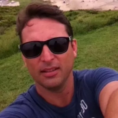 Prepositions – Arrive AT, ON, or IN? · engVid