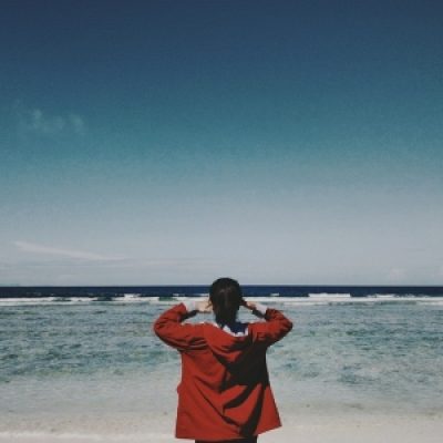 How to write a basic paragraph · engVid