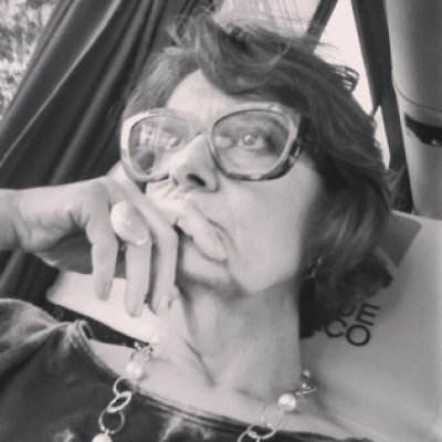 AT, ON, or IN? The Triangle Method for Prepositions of Place · engVid