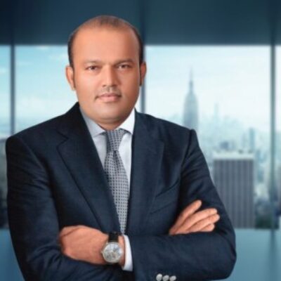 Speak Like a Manager: 9 Easy Business Phrases with ‘ON’ · engVid