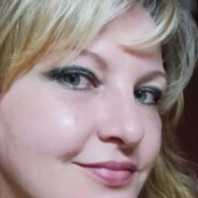 How to turn a conversation into a connection · engVid