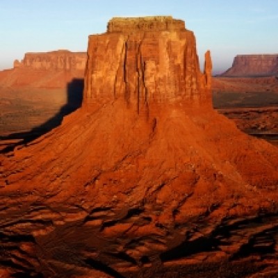 Speaking English – “Dress up” or “Get dressed”? · engVid